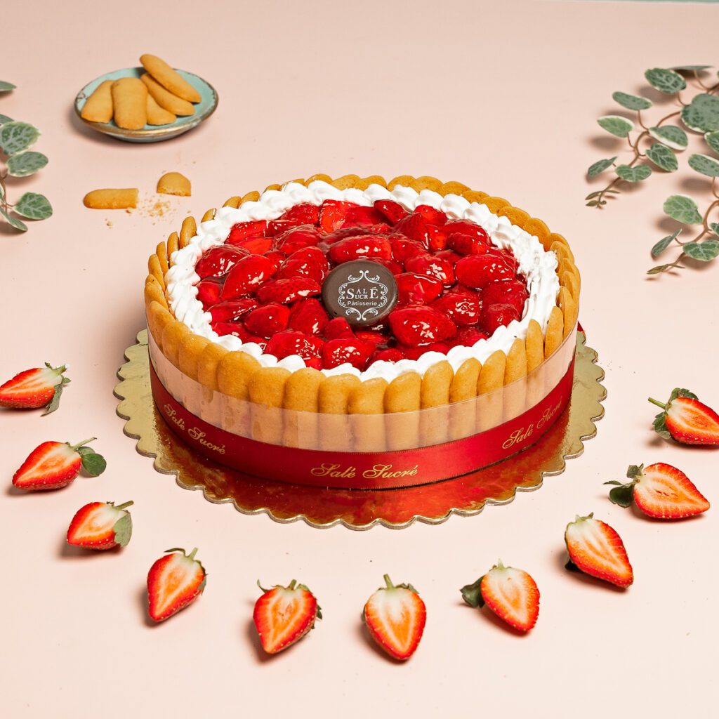 Charlotte aux Fraises – Salé Sucré Pâtisserie